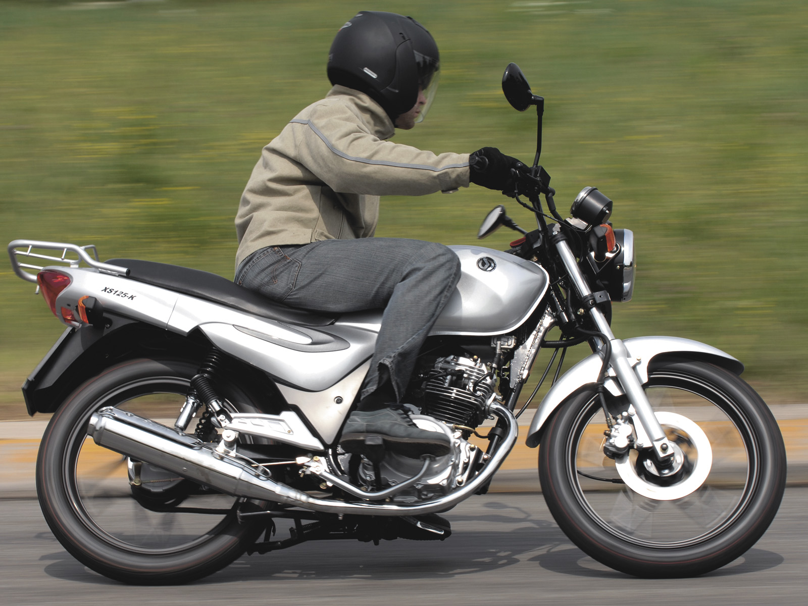 Sym XS, modello fuori listino, prezzo, scheda tecnica, foto - InSella.it